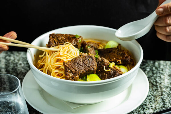 Kirei - Asian Restaurant | Sushi & Pizza | Gold Coast Chicago